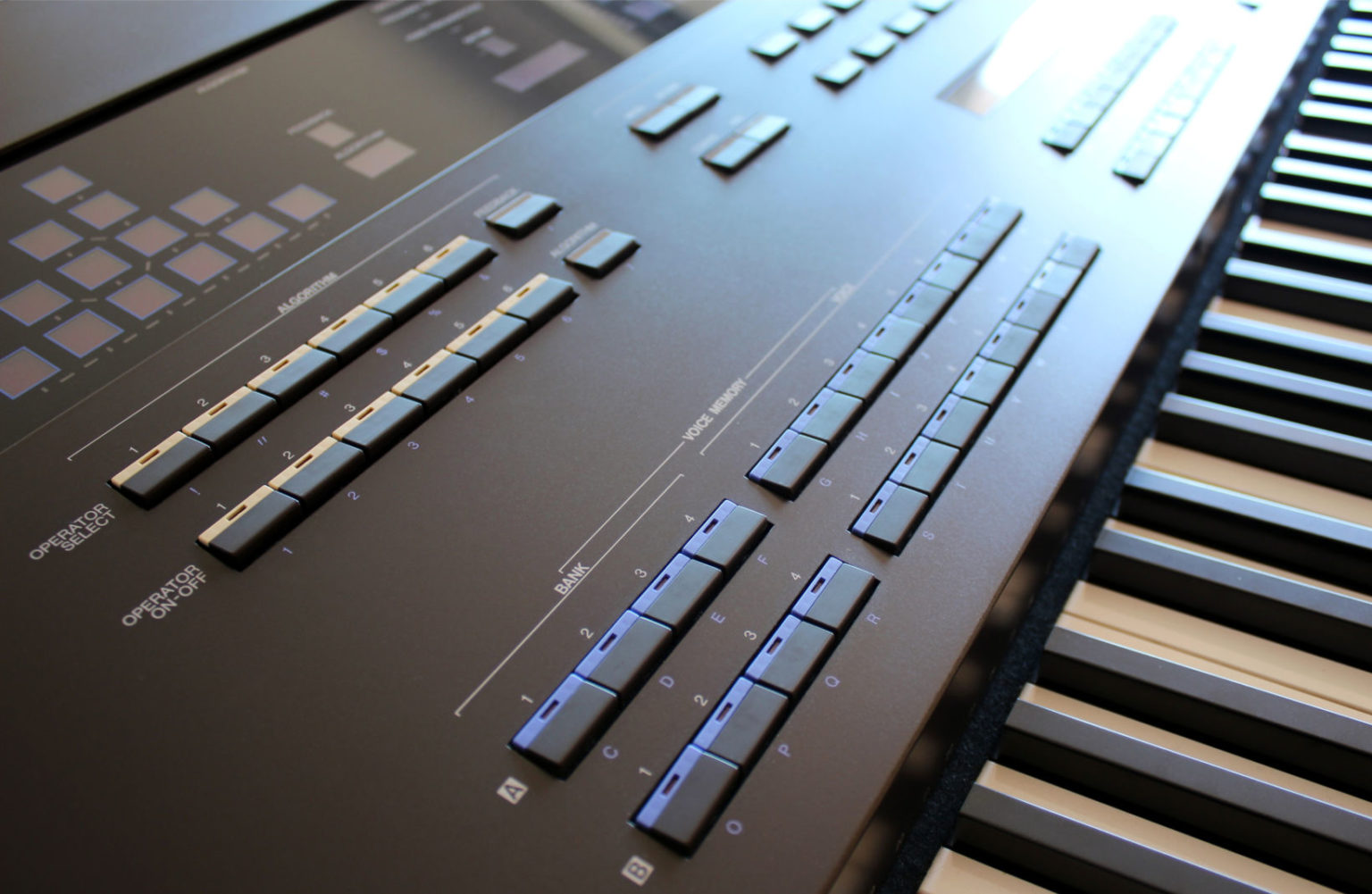 Yamaha DX1 Synthesizer (1983) | WOLF FASCINATIONS