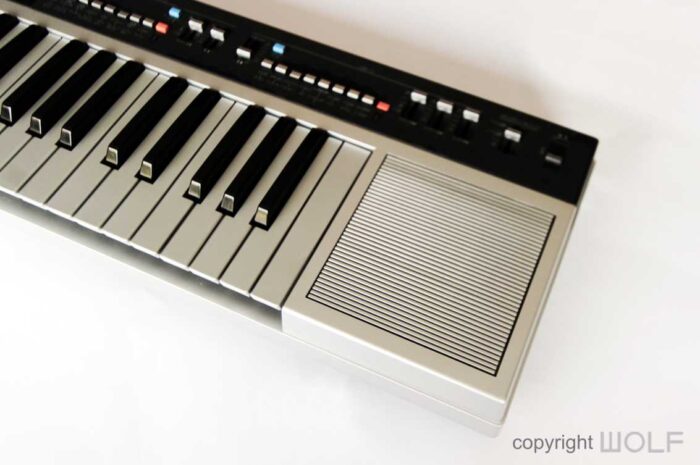 Yamaha PS-55S Keyboard (1983) | WOLF FASCINATIONS